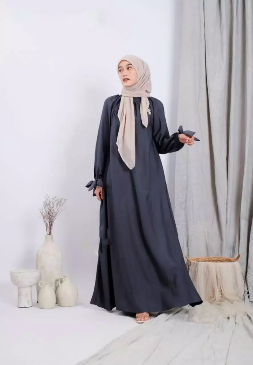Jual Elegant Batik Vaisya Dark Grey Dress Premium | Long Dress | Gamis ...