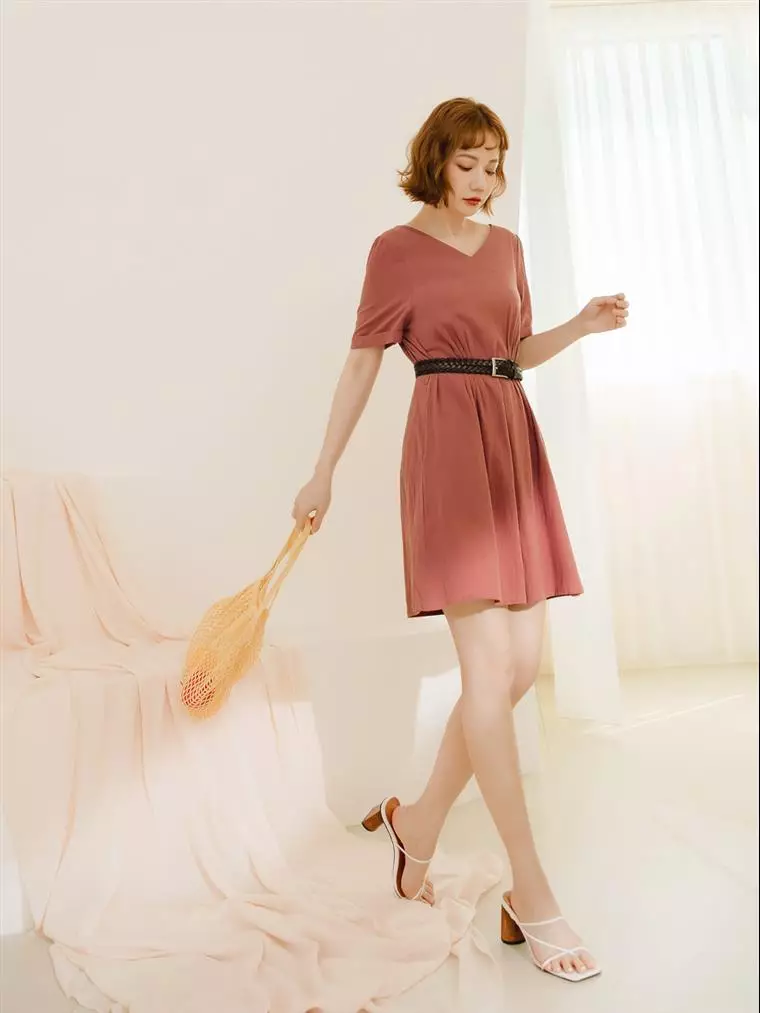 Buy OBSTYLE Small V-Face. V-Neck Cinched Waist Short Sleeve Middle ...