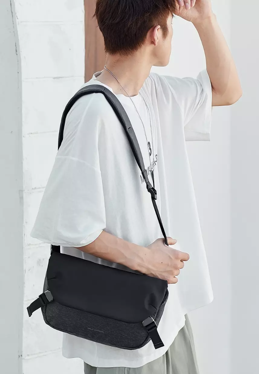 Jual Wild Channel Men's Chest Bag / Sling Bag / Crossbody Bag (Tas Dada ...