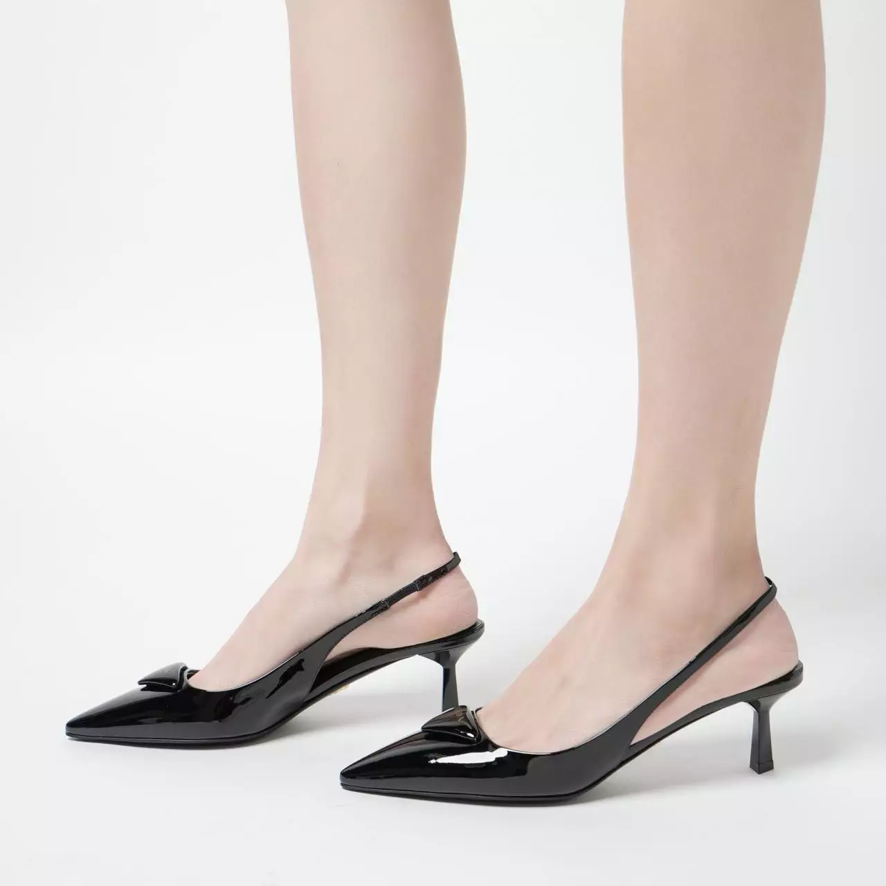 Jual Prada Prada Triangle Logo Patent Leather 55mm Matte Slingback Pumps Black Original 2024 ...