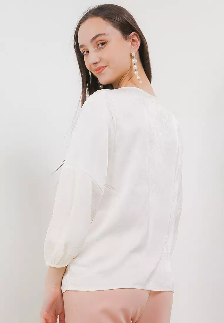 Jual Icons Lantern Sleeves Jacquard Blouse Original 2025 | ZALORA Indonesia