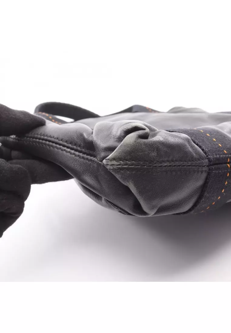 Buy HERMES Pre-Loved Hermès Caravan Horizontal PM Handbag Veau derma ...