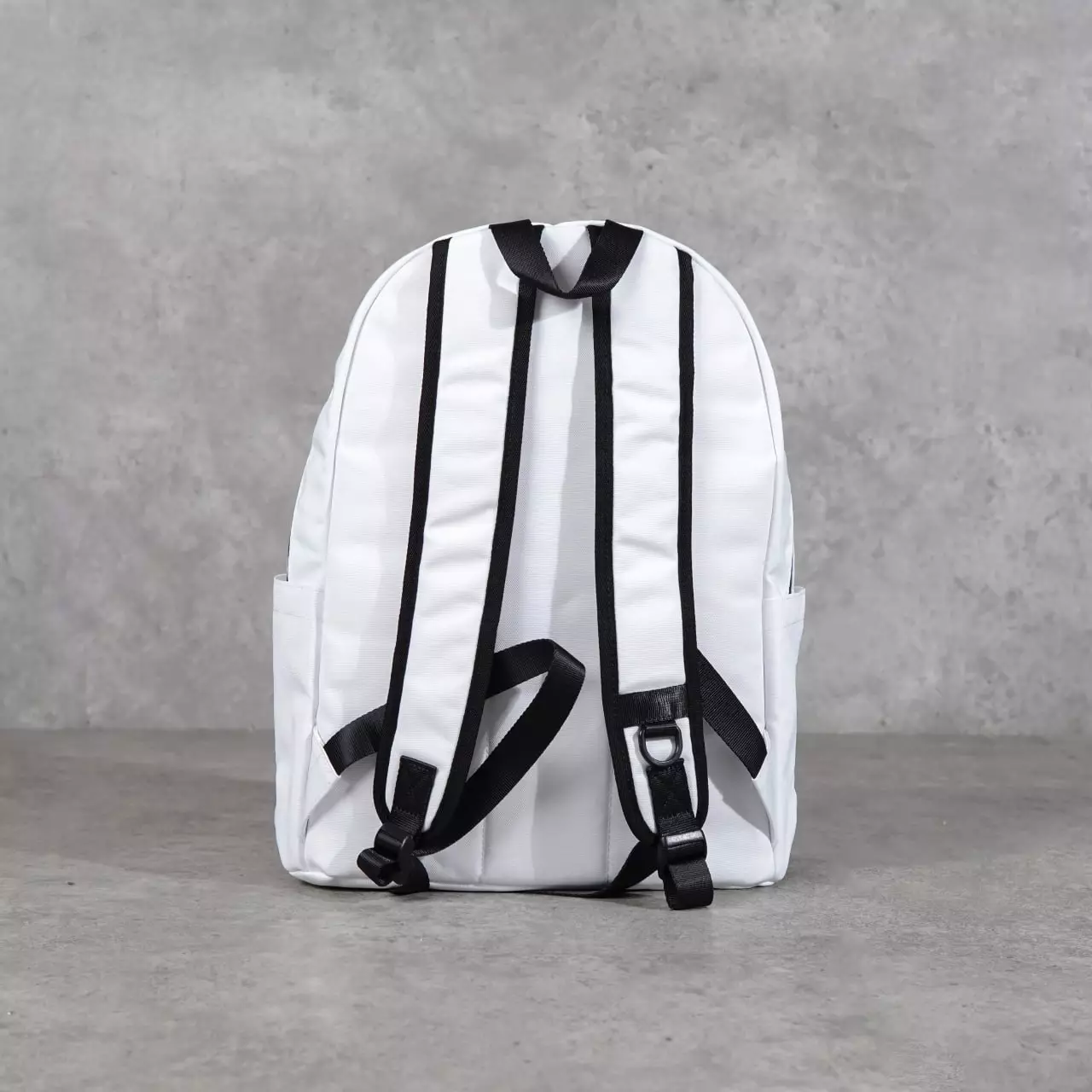 Jual LIFEWORK Tas LIFE WORK RADOG PATCH SQUARE WHITE SS25 BACKPACK 100% ...