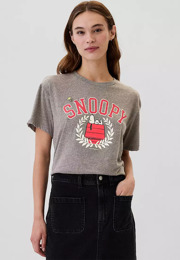 Gap snoopy t shirt store