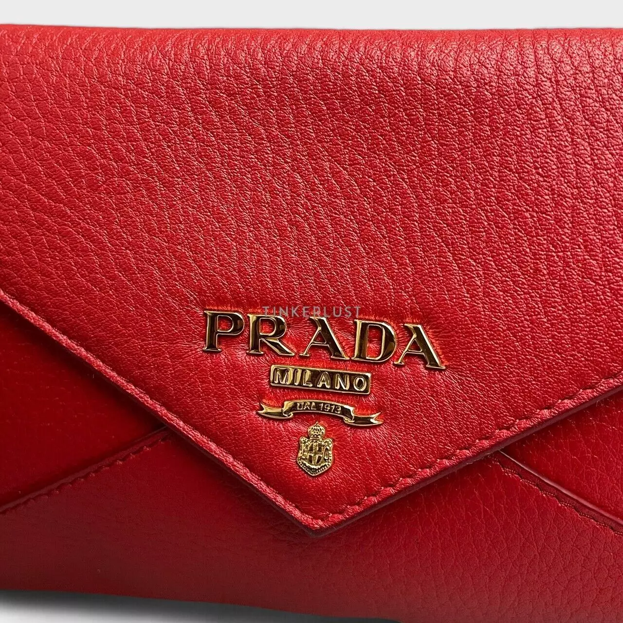 Jual Prada [PRELOVED] Prada Vitello Grain Envelope Red Leather GHW ...