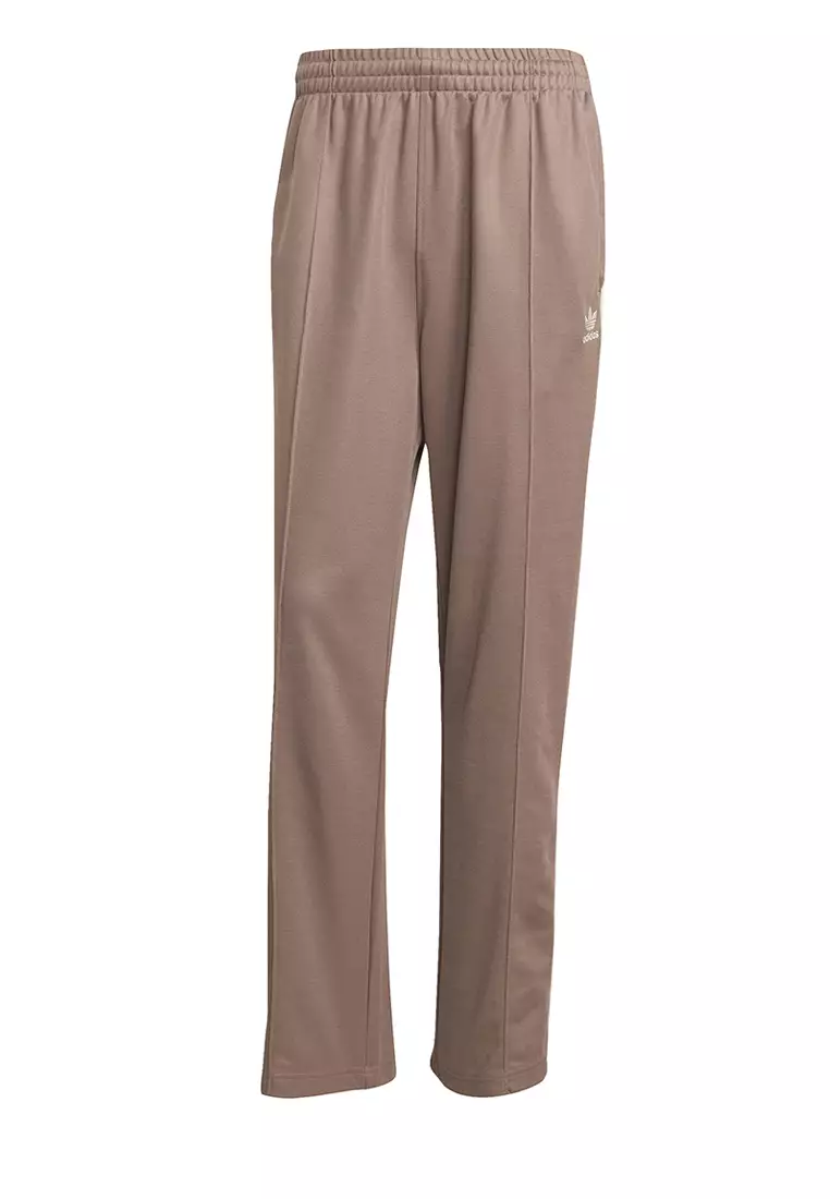 Buy ADIDAS Adicolor Baggy Fit Firebird Track Pants 2025 Online | ZALORA Philippines