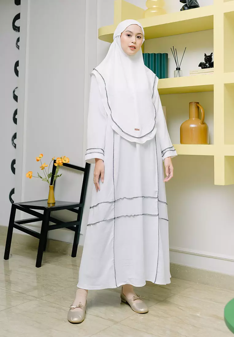 Jual Lozy Hijab Khansa Abaya Set Broken White Original 2025 Zalora Indonesia