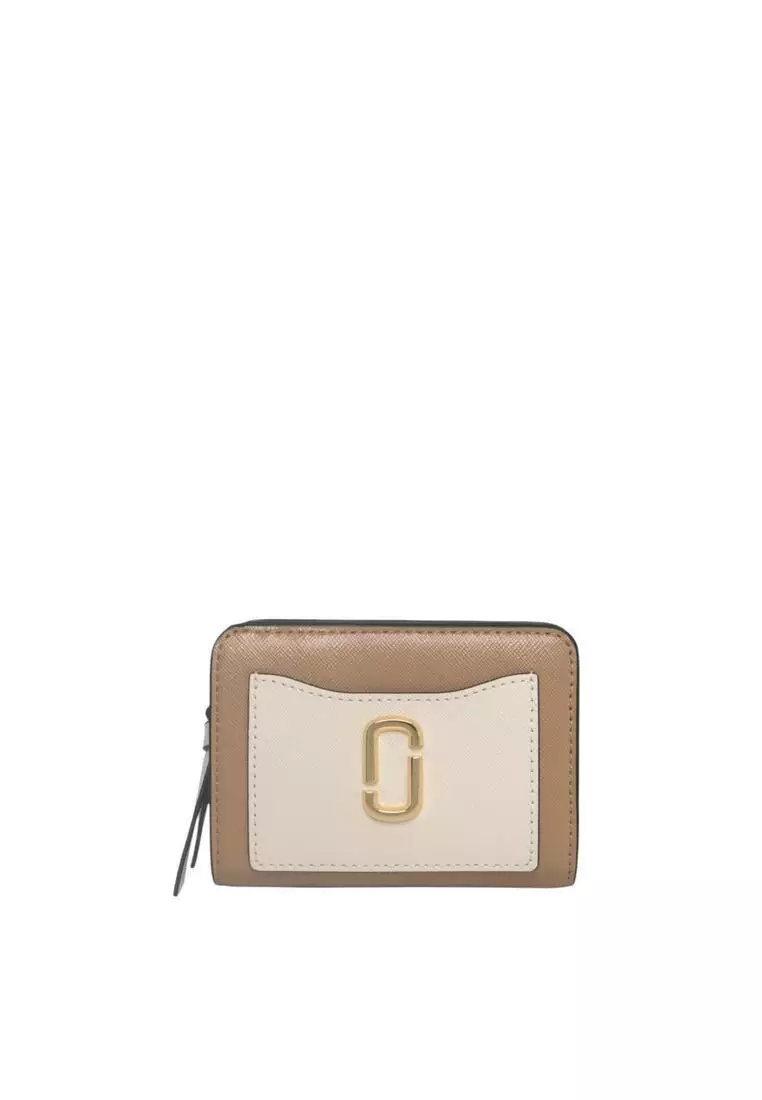 Buy Marc Jacobs The Utility Snapshot Mini Compact Wallet 2025 Online ...