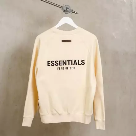 ESSENTIALS Original Official Store di ZALORA Indonesia