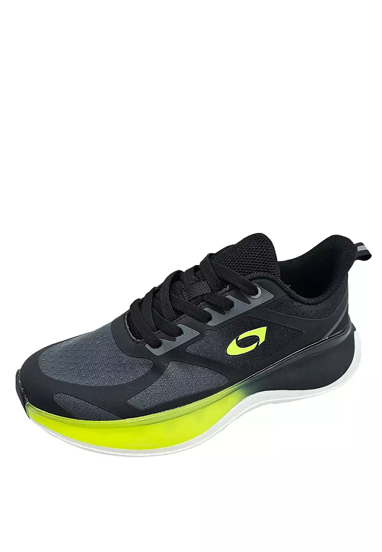 Buy Cross Trekkers Men's Colt Runner 2025 Online | ZALORA Philippines