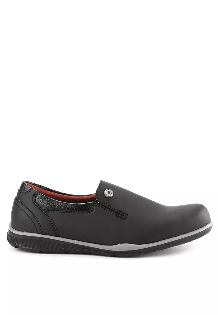 Sepatu Slip On Pria Premium Model Terbaru Up to 70% - ZALORA