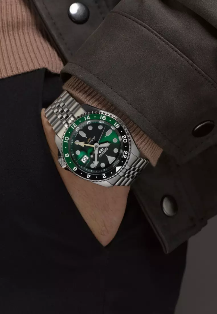 Buy Seiko Seiko 5 Sports SKX Series Bi-Color Mechanical GMT Green Dial ...