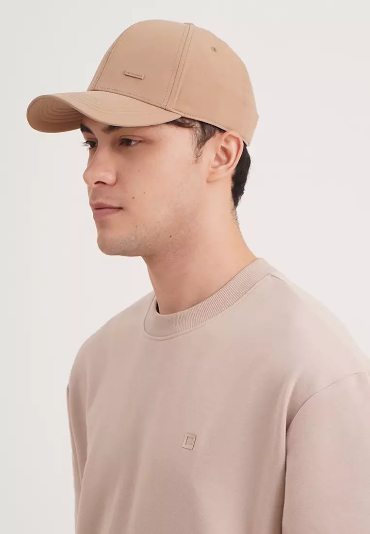 Buy Penshoppe Tonal Varsity Cap with Metal Branding 2025 Online | ZALORA