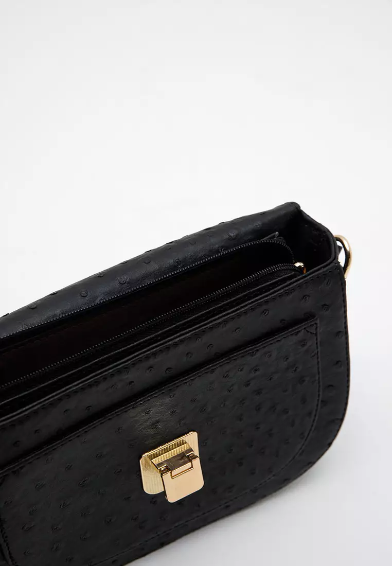 Jual Berrybenka Label Tara Textured Sling Bag Black Original 2024 ...