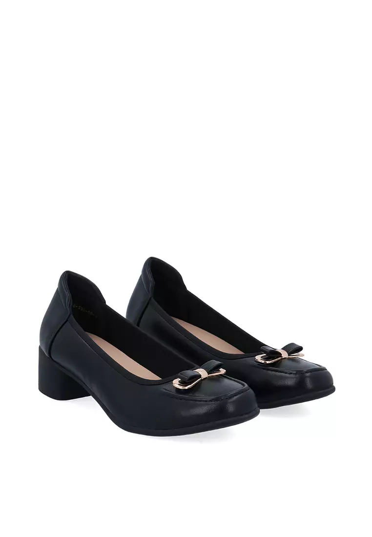 Buy Carlo Rino Black CR Miranda Toe Pumps 2025 Online | ZALORA