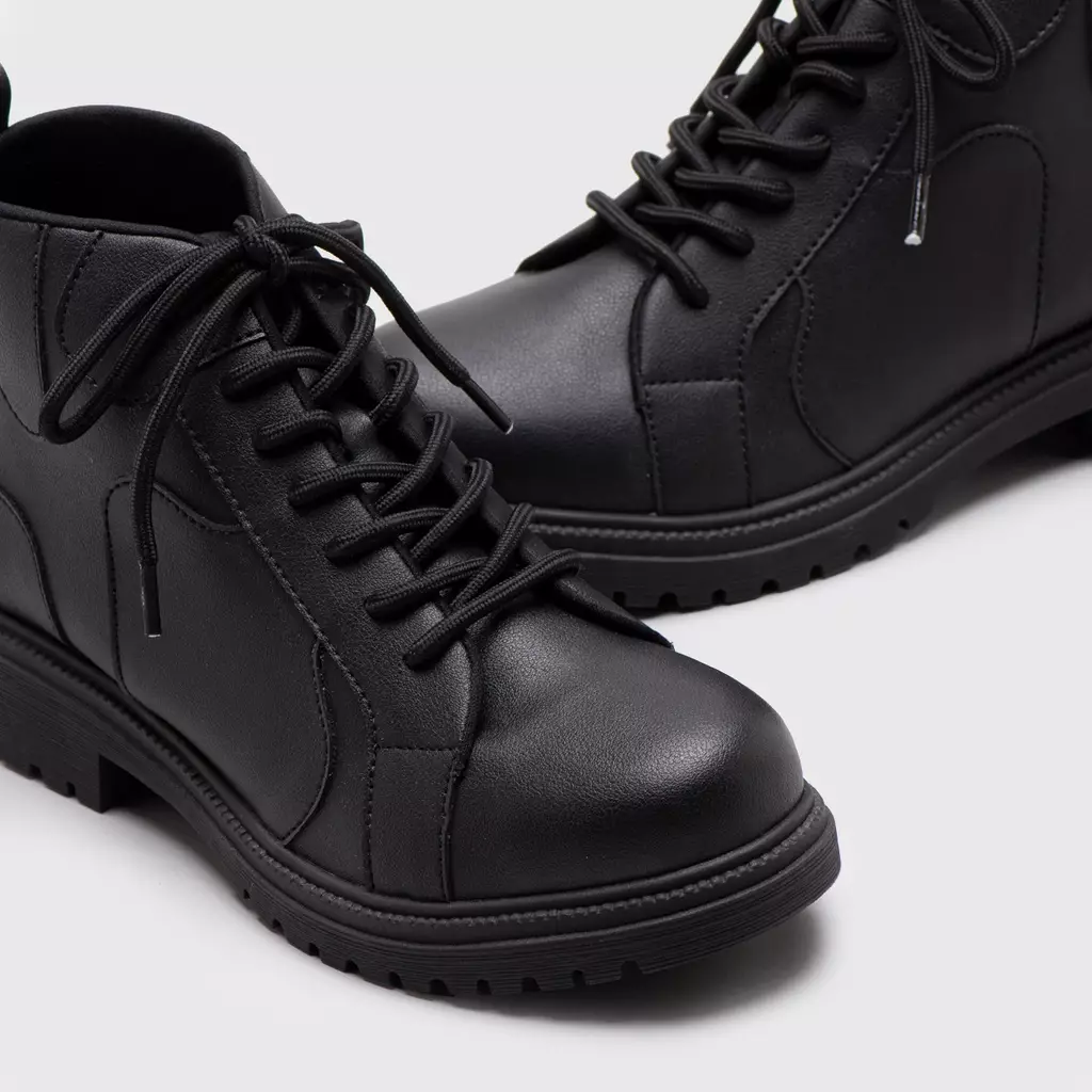 Jual Adorableprojects Moo Boots Black Original 2025 | ZALORA Indonesia