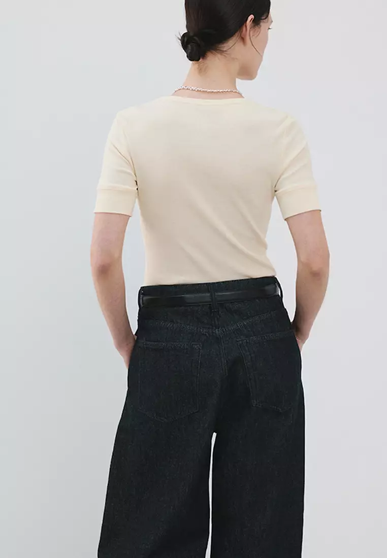 Buy Mango Short-Sleeved Fitted T-Shirt 2026 Online | ZALORA Philippines