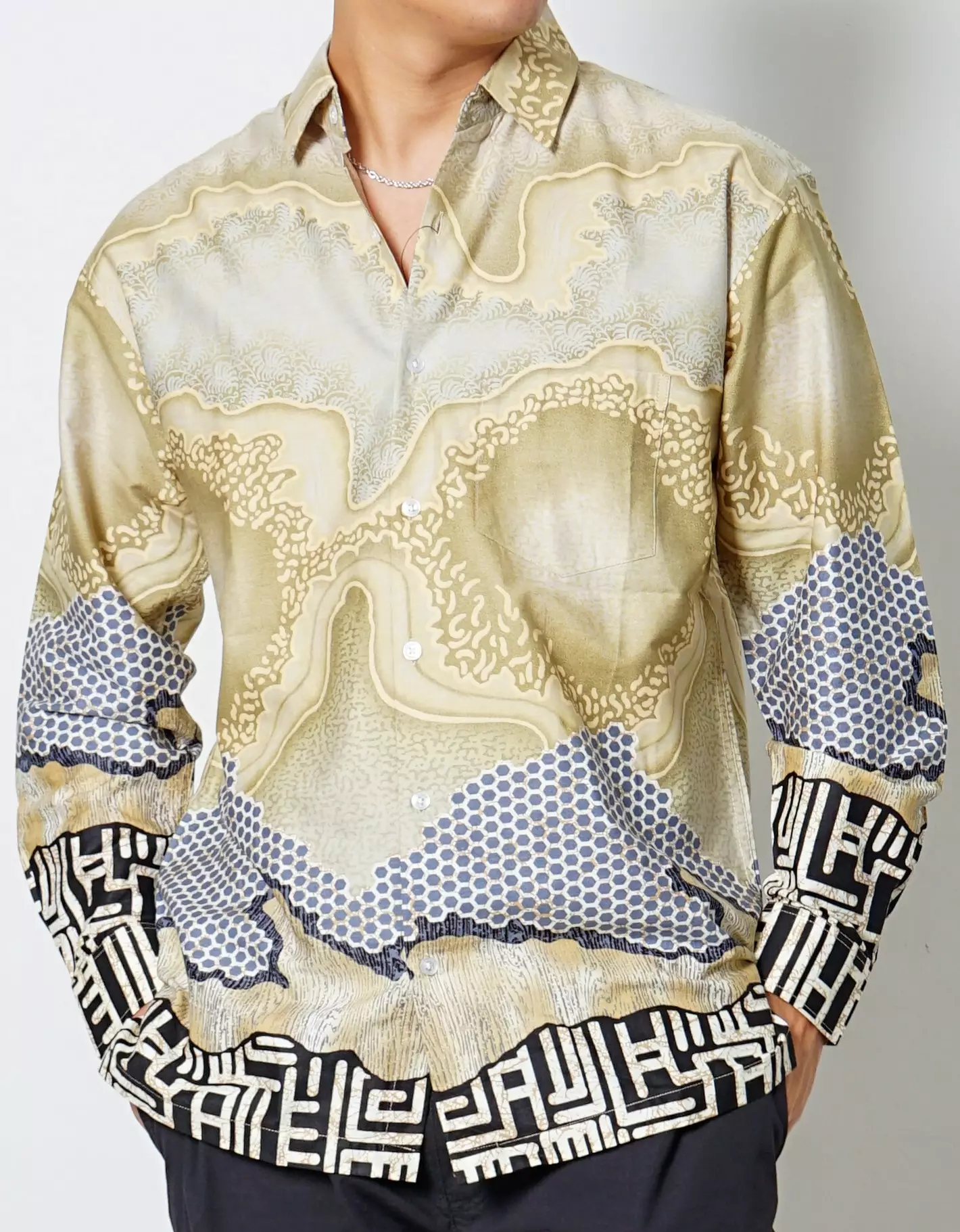 Jual Andre Michel Andre Michel Kemeja Batik Lengan Panjang Emas 16638 ...