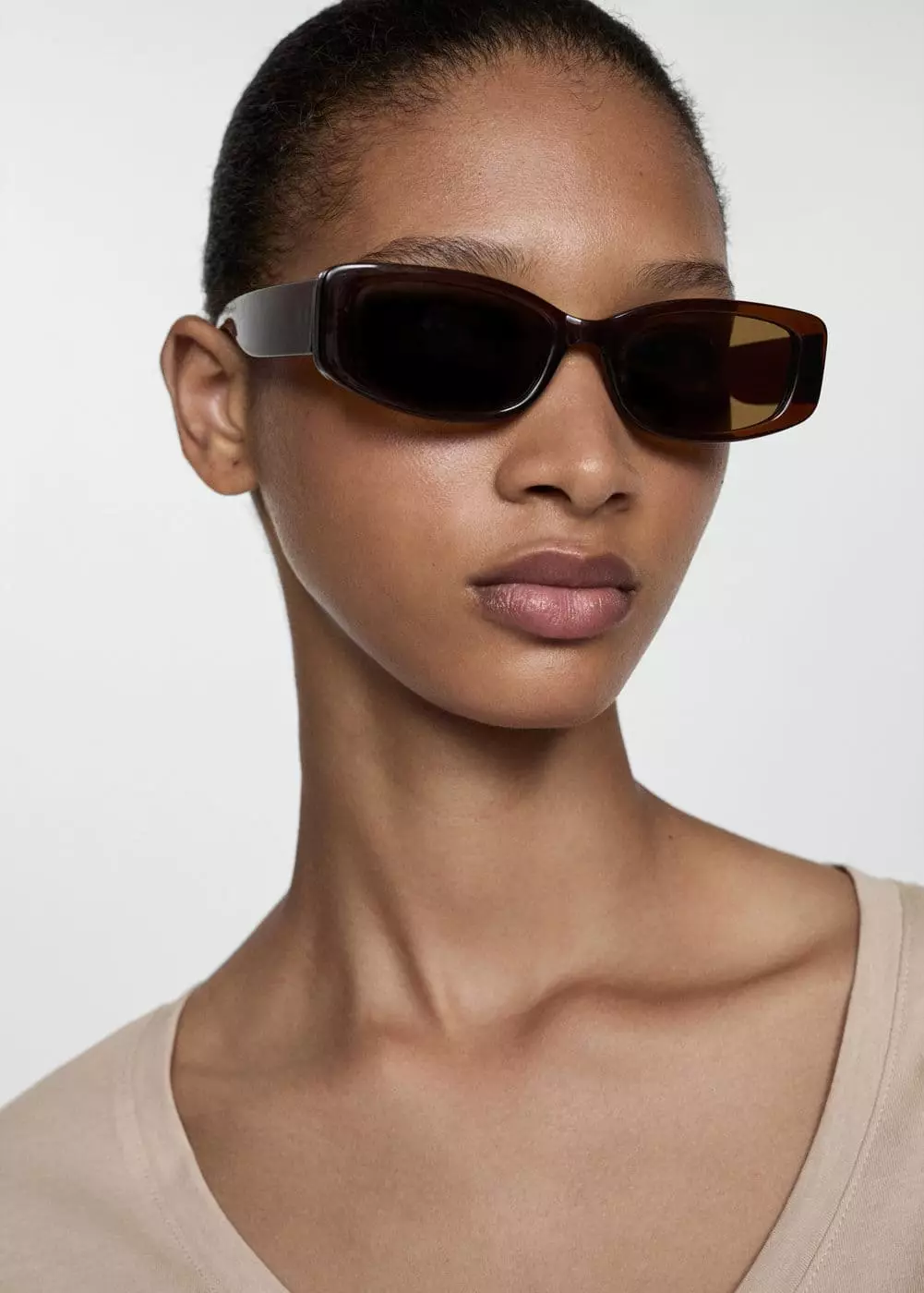 Jual Mango T-shirt katun lengan pendek Original 2024 | ZALORA Indonesia