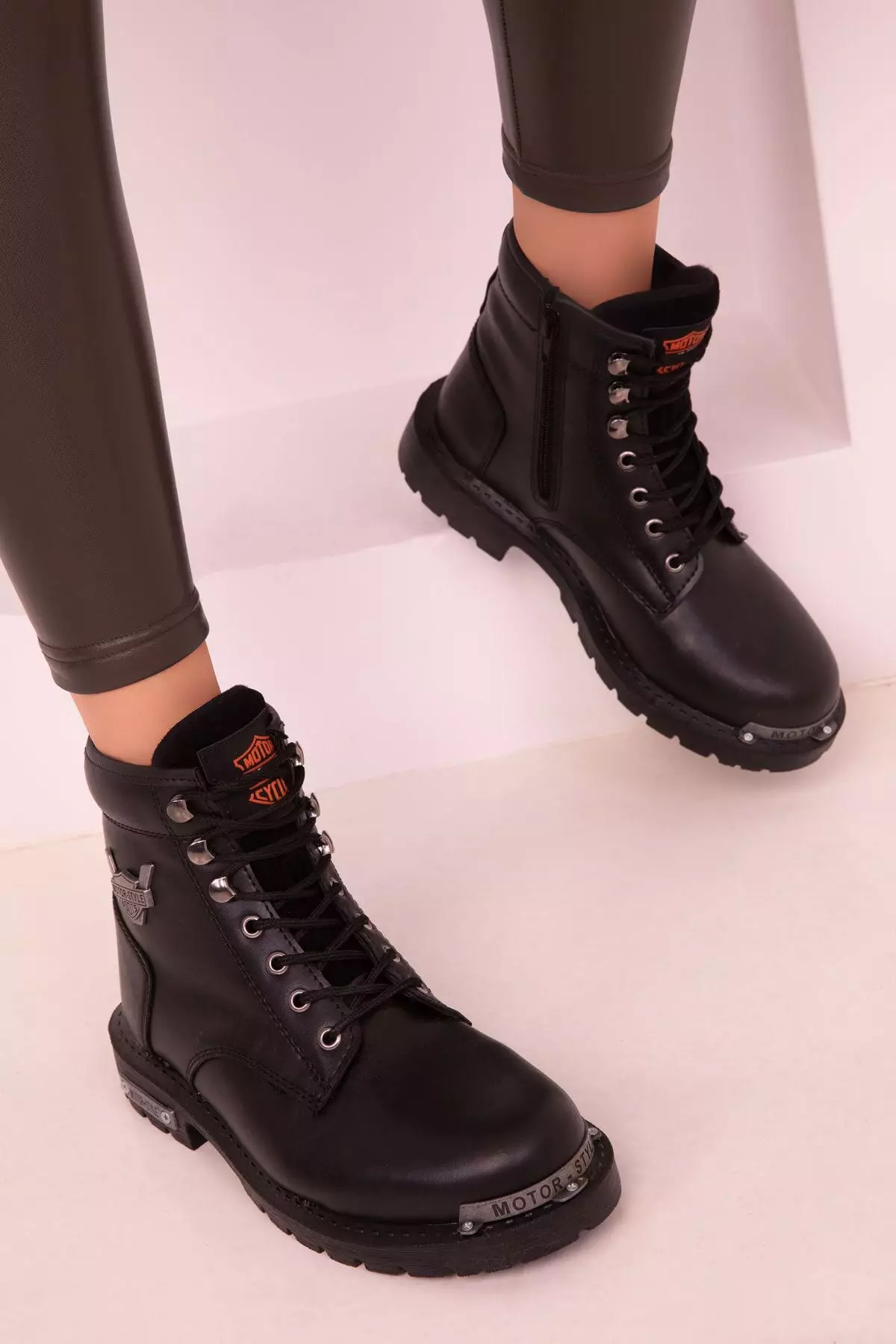 Jual Soho Patch Combat Ankle Boots Original 2024 | ZALORA Indonesia
