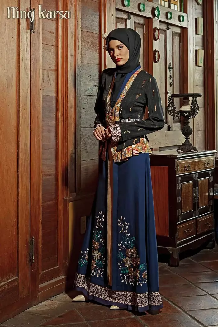 Jual Tuneeca TUNEECA Gamis Madani Diajeng Original 2024 | ZALORA ...