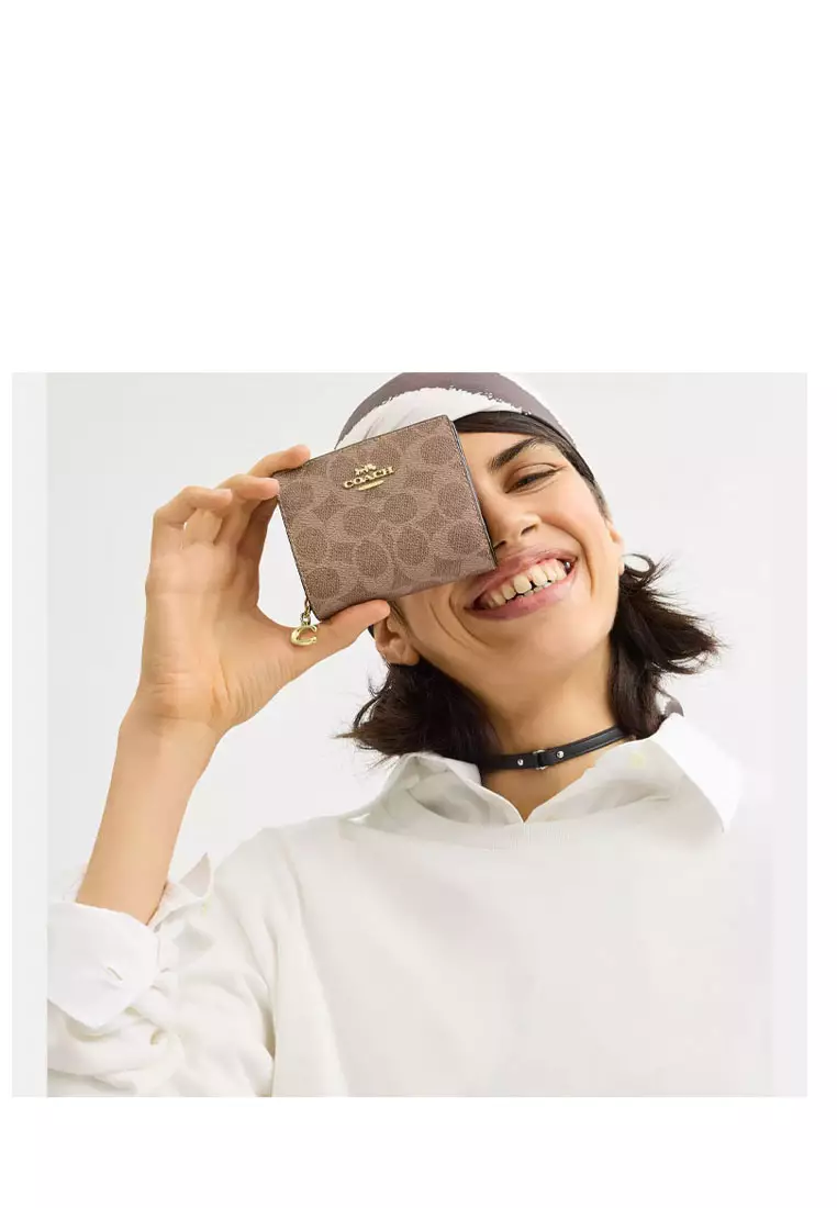 Coach Snap Wallet In Signature Canvas 2025 | Buy Coach Online | ZALORA ...