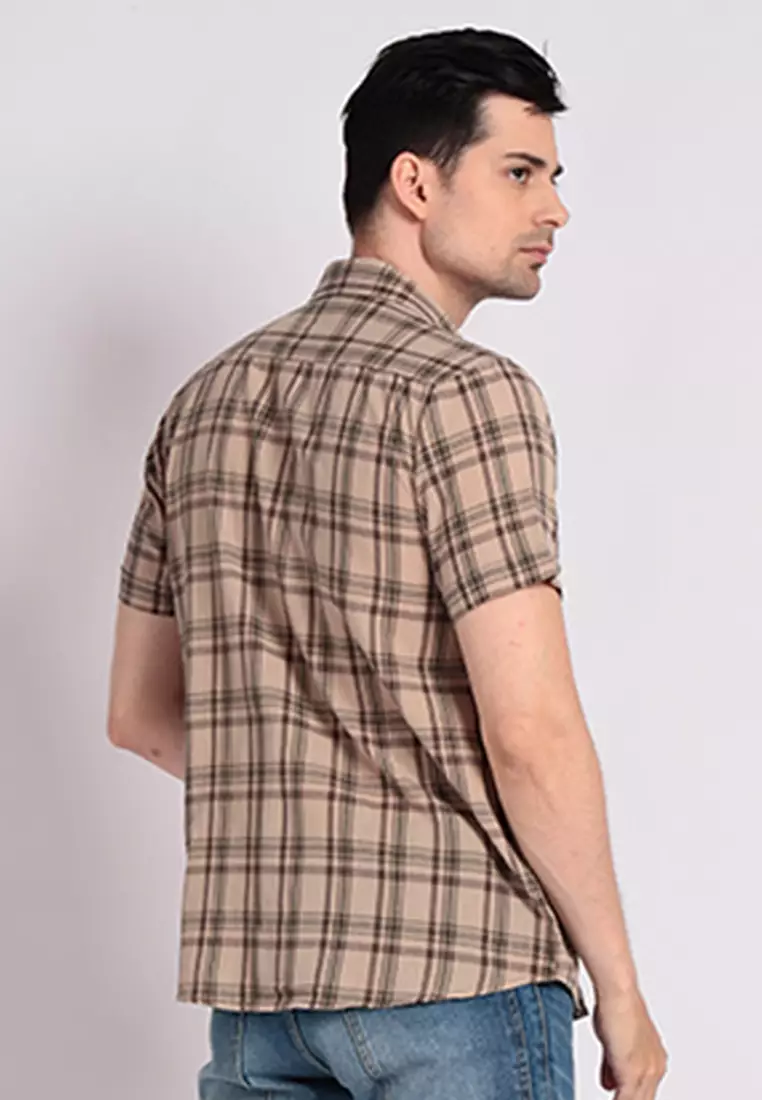 Jual REMIX JEANS Kemeja Reguler E015P21 Original 2025 | ZALORA Indonesia