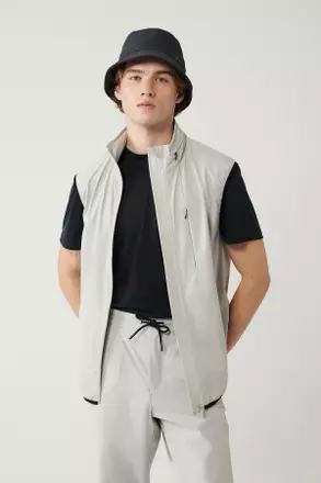 Vests For Men - Sale Up to 80% Off | ZALORA Hong Kong