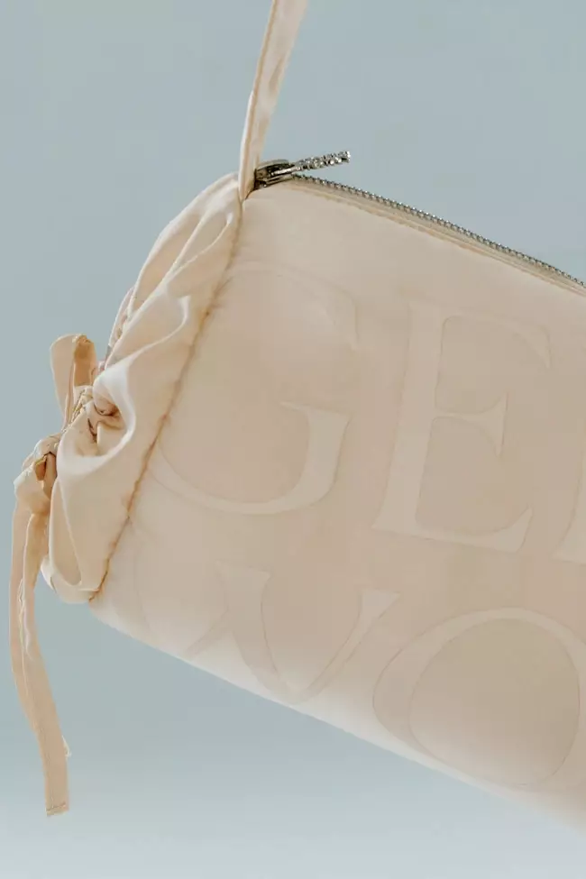 Jual Gentlewoman Gentlewoman Bolster Bag - Pink Original 2024 | ZALORA ...