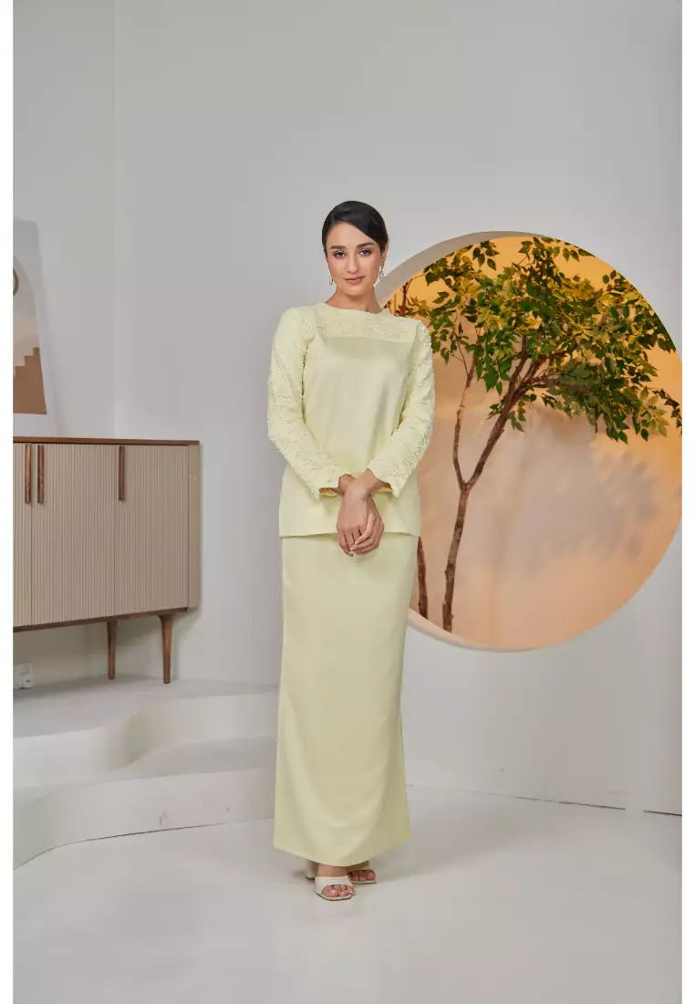 Buy Amar Amran Renda Melissa Kurung Kedah Online | ZALORA Malaysia