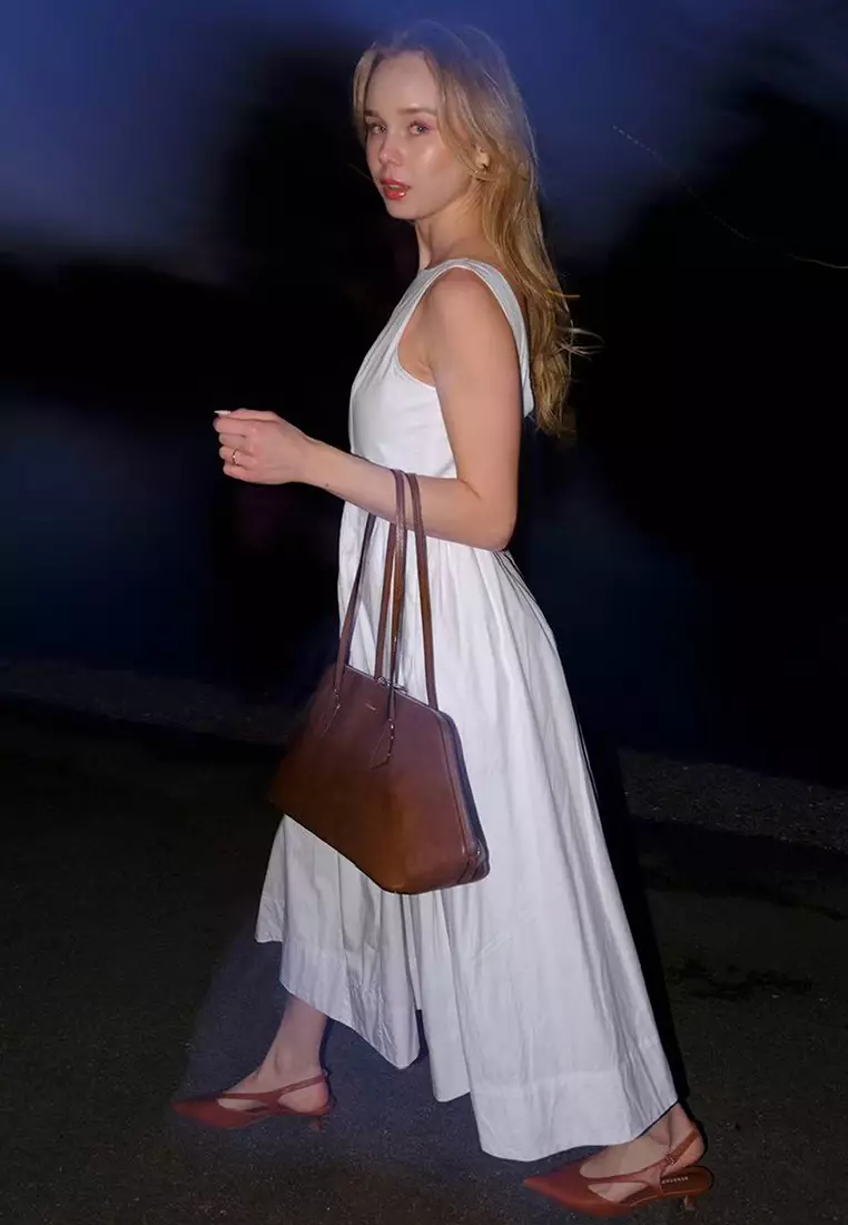 Buy BERACAMY Bashour Bag Grand - Cacao 2025 Online | ZALORA Philippines