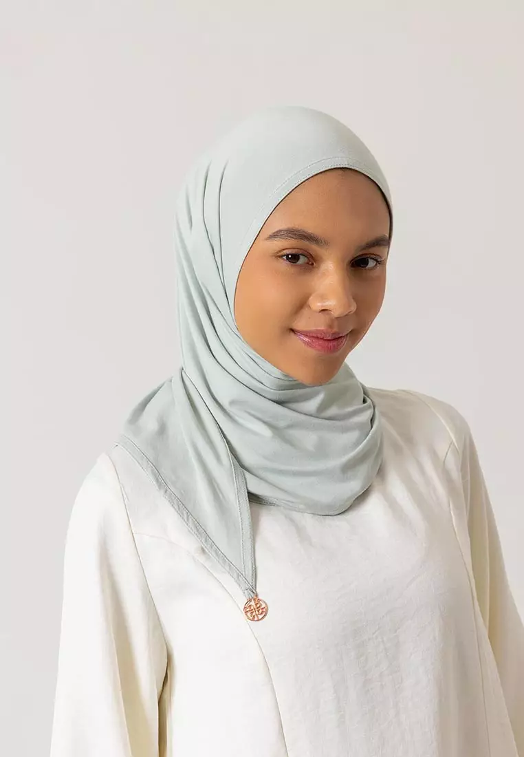 Jual Riamiranda Ria Miranda Sage Green Buchra Hijab Instan Original ...