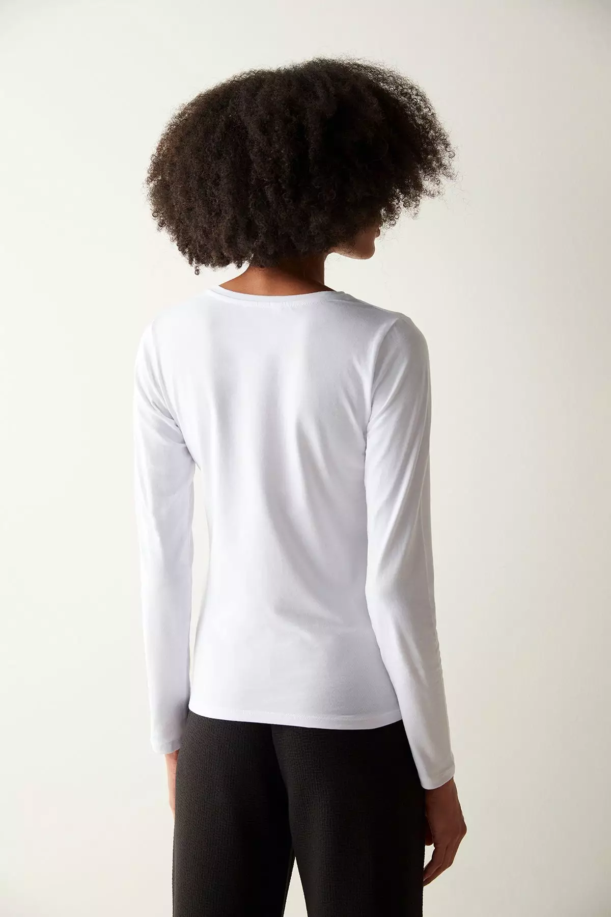 Jual Penti Cotton White Basic Long Sleeve Top Original 2025 | ZALORA ...