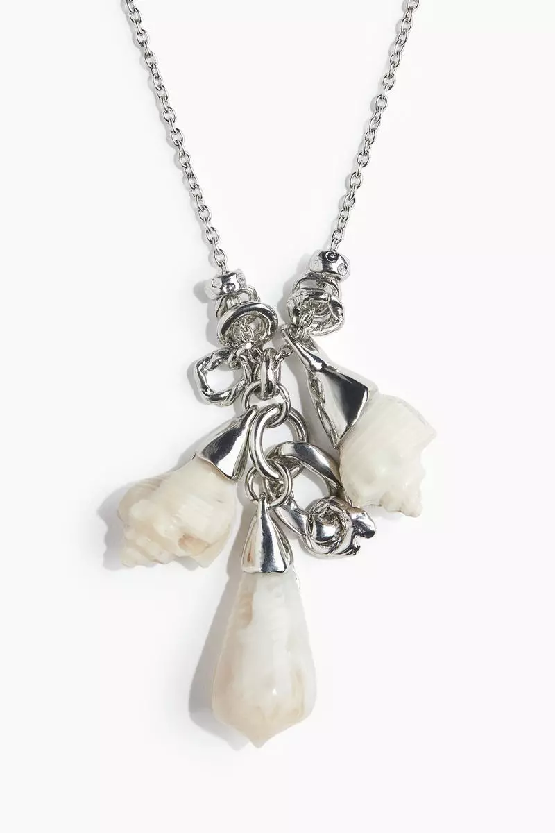 Buy H&M Seashell-pendant necklace 2025 Online | ZALORA Philippines