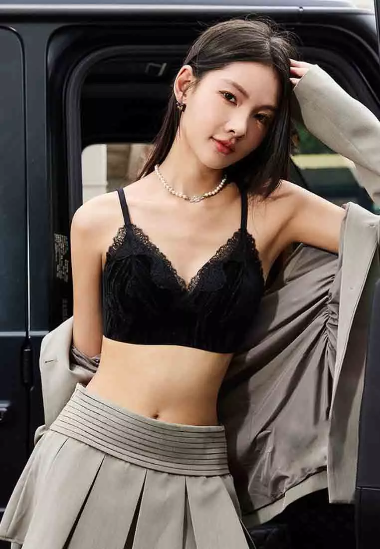 Buy LYCKA MMB1010- Lady Non-Wired Bra-Black 2025 Online | ZALORA