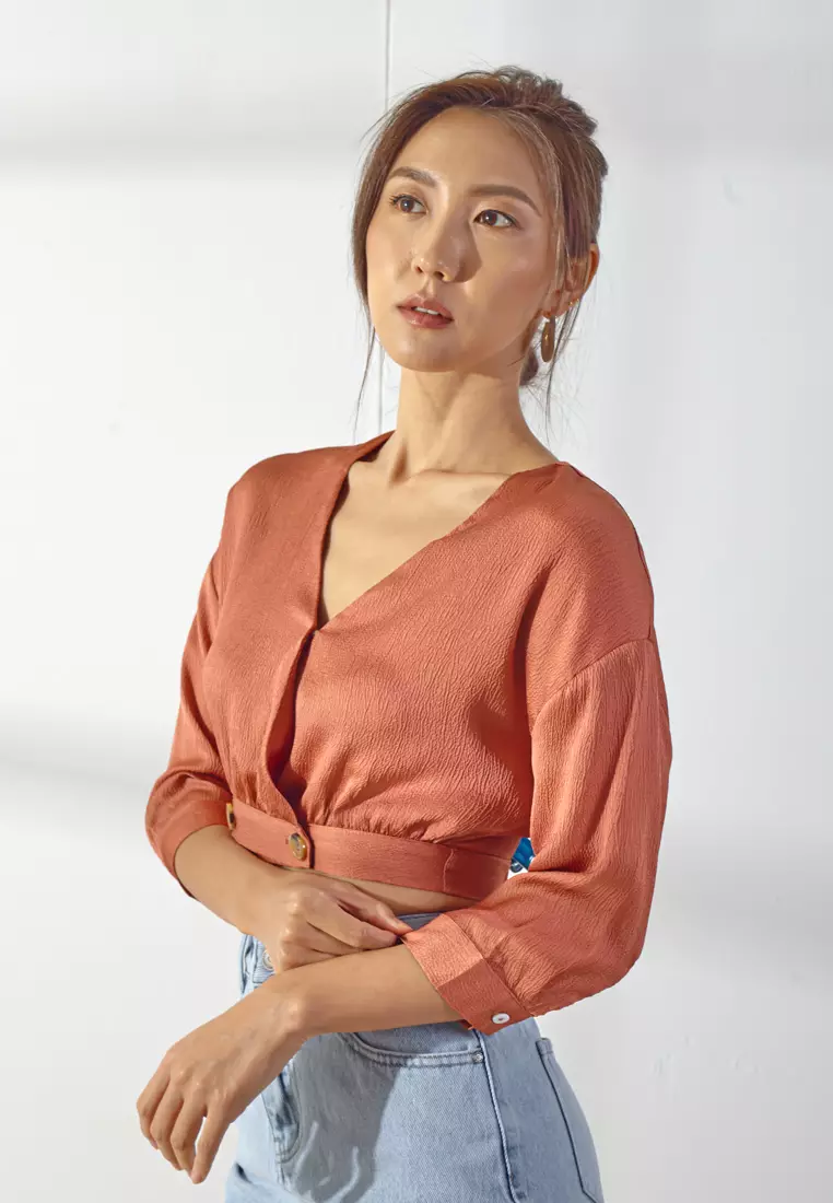 Buy Dressing Paula Deep V Crop Top With 3/4 Sleeves Online | ZALORA ...