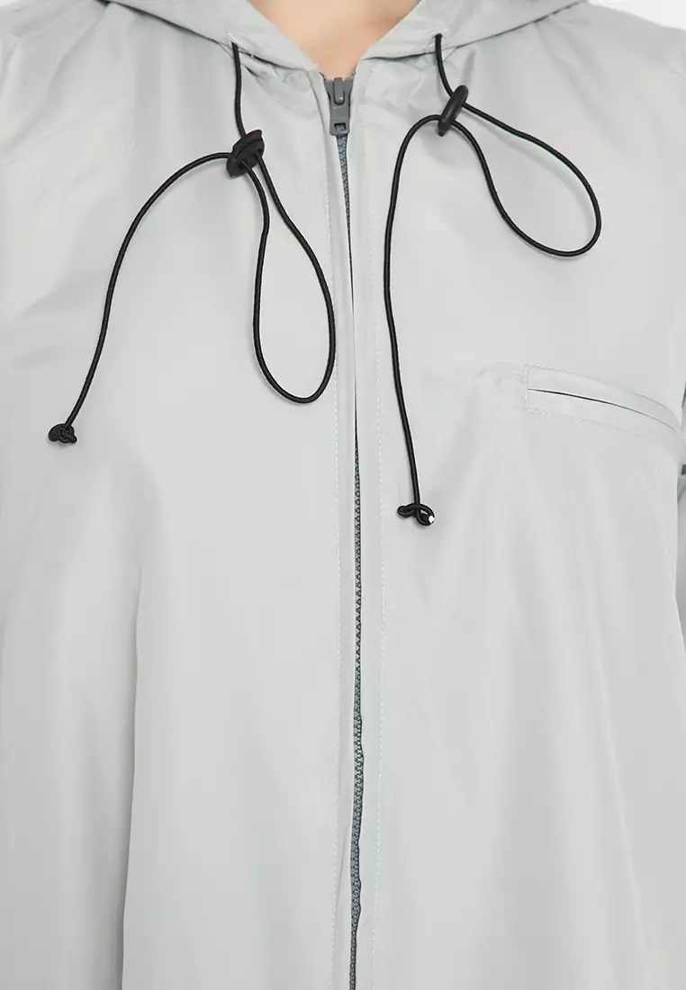 Jual Heaven Sent Chalinda Jacket Light Grey Original 2025 | ZALORA Indonesia