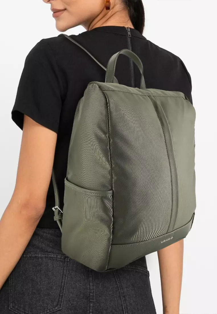 Jual HUSH PUPPIES Aiger Backpack (M) Original 2025 | ZALORA Indonesia