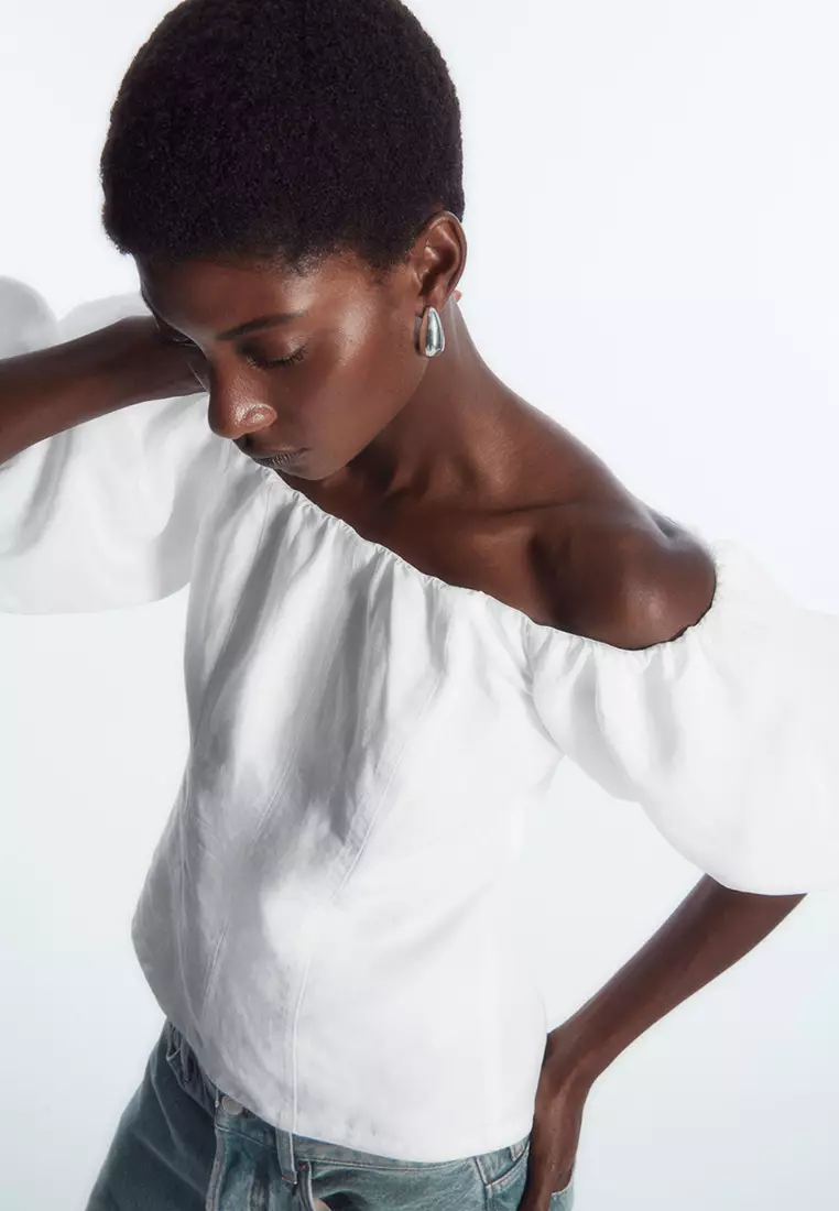 Buy COS Off-The-Shoulder Puff-Sleeve Top 2025 Online | ZALORA Philippines