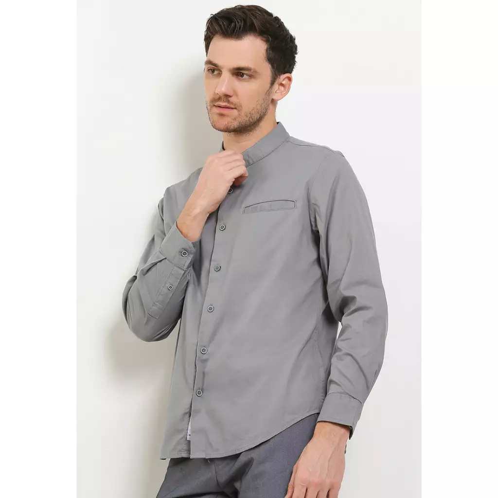 Jual TRIPLE TRIPLE Kemeja Panjang Slim Fit (LS MC 501) Original 2024 ...