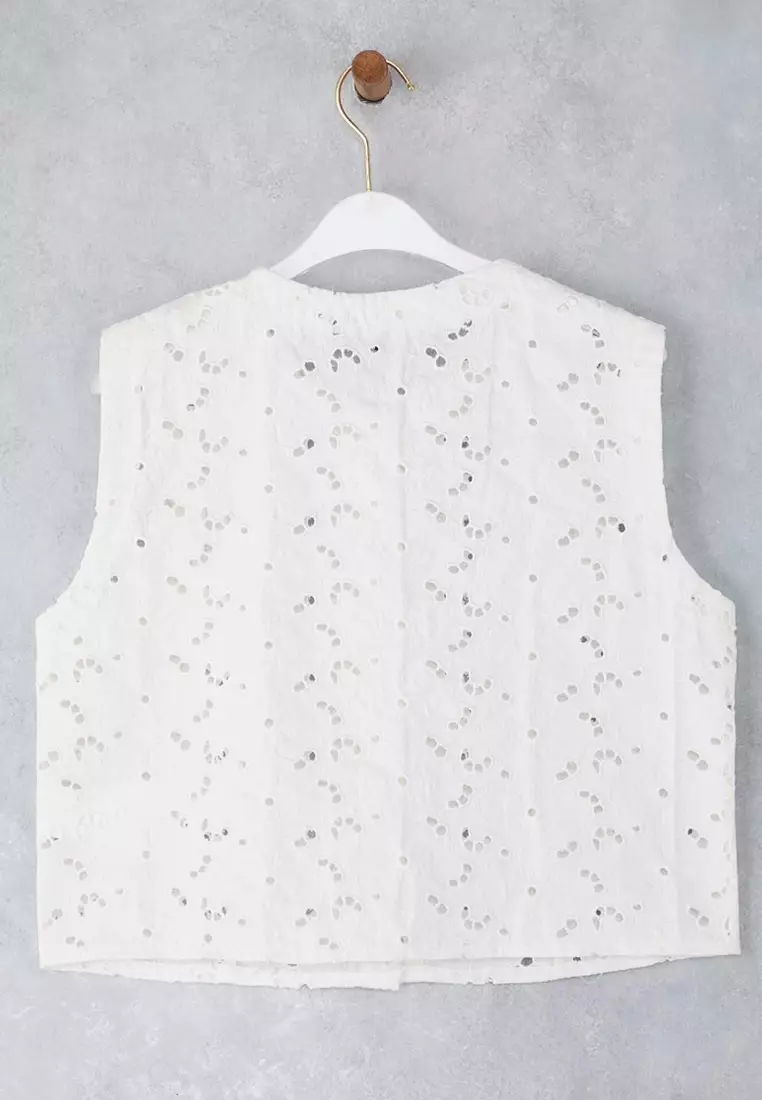 Buy Trendyol White Brode Vest Blouse 2025 Online | ZALORA Philippines