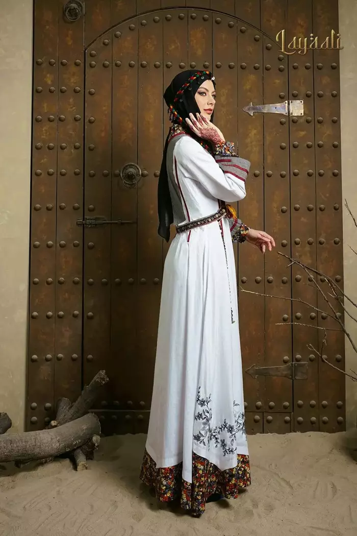 Jual Tuneeca TUNEECA Gamis Yarra - T-0424003 Original 2024 | ZALORA ...