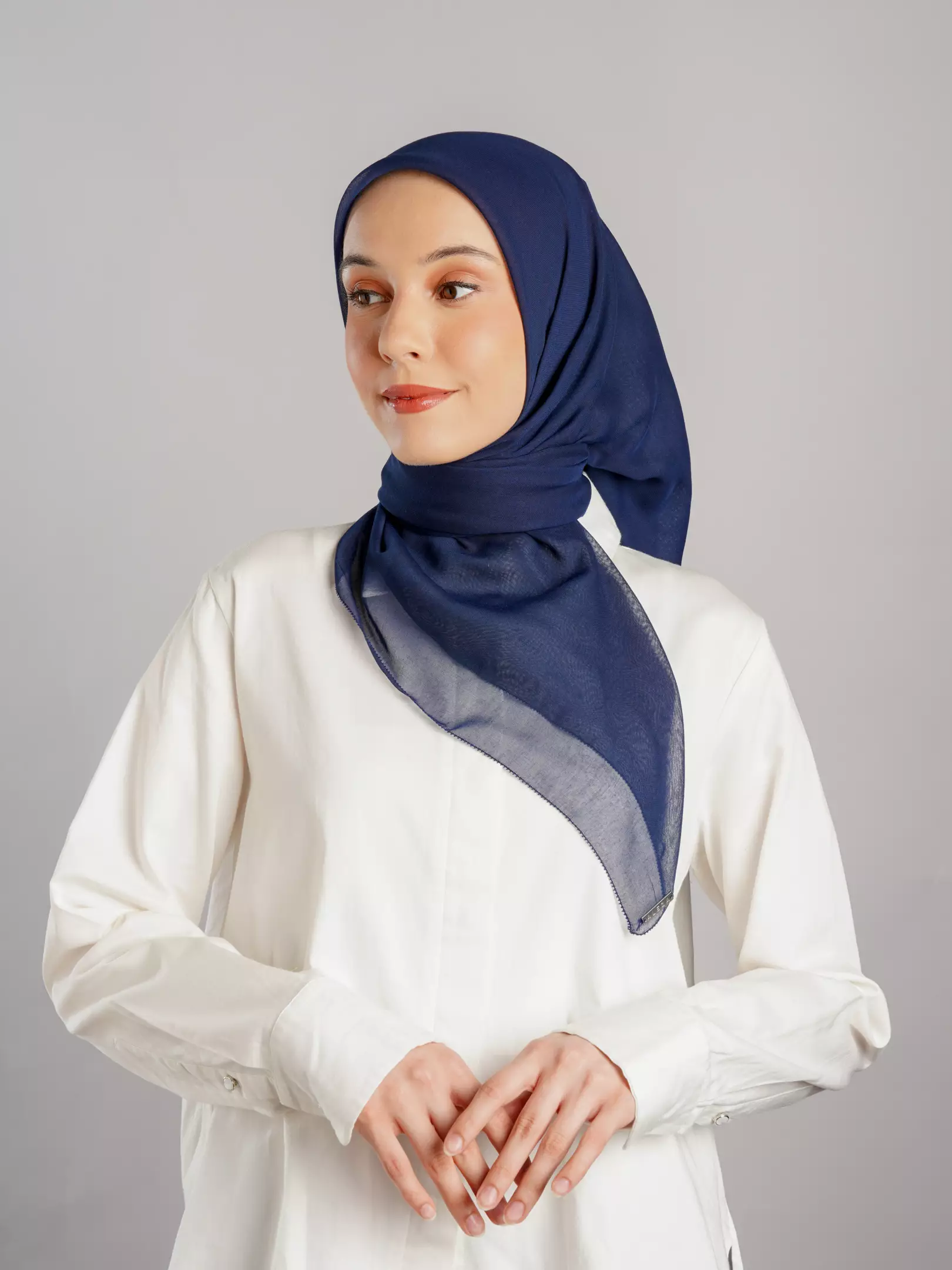 Jual Aleza Aleza - Cendric Scarves Navy Original 2024 | ZALORA Indonesia