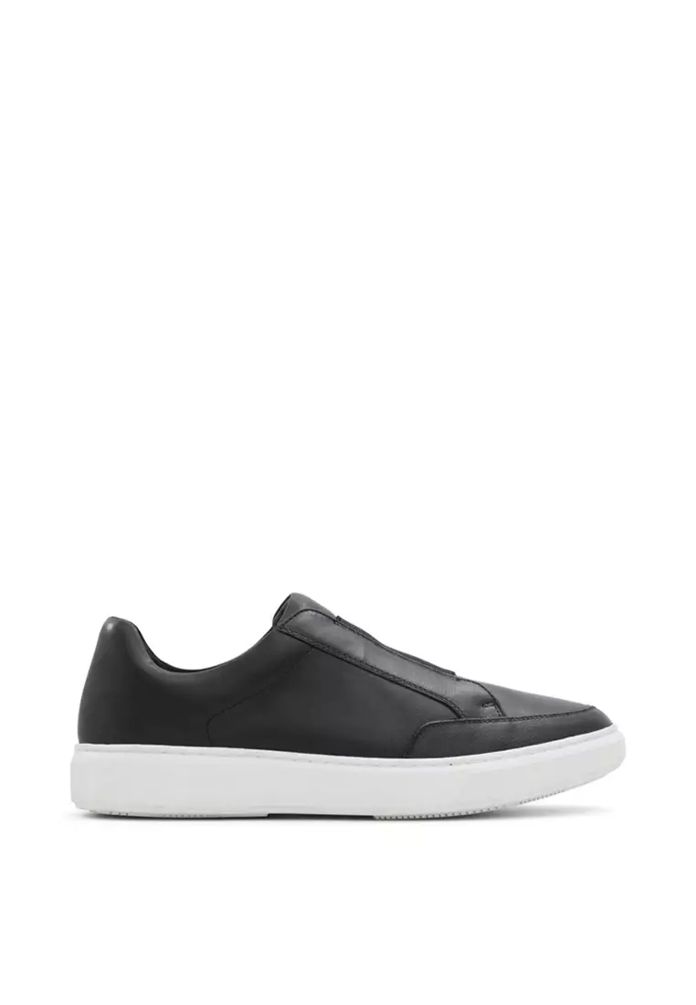 Sepatu Slip On Pria Premium Model Terbaru Up to 70% - ZALORA