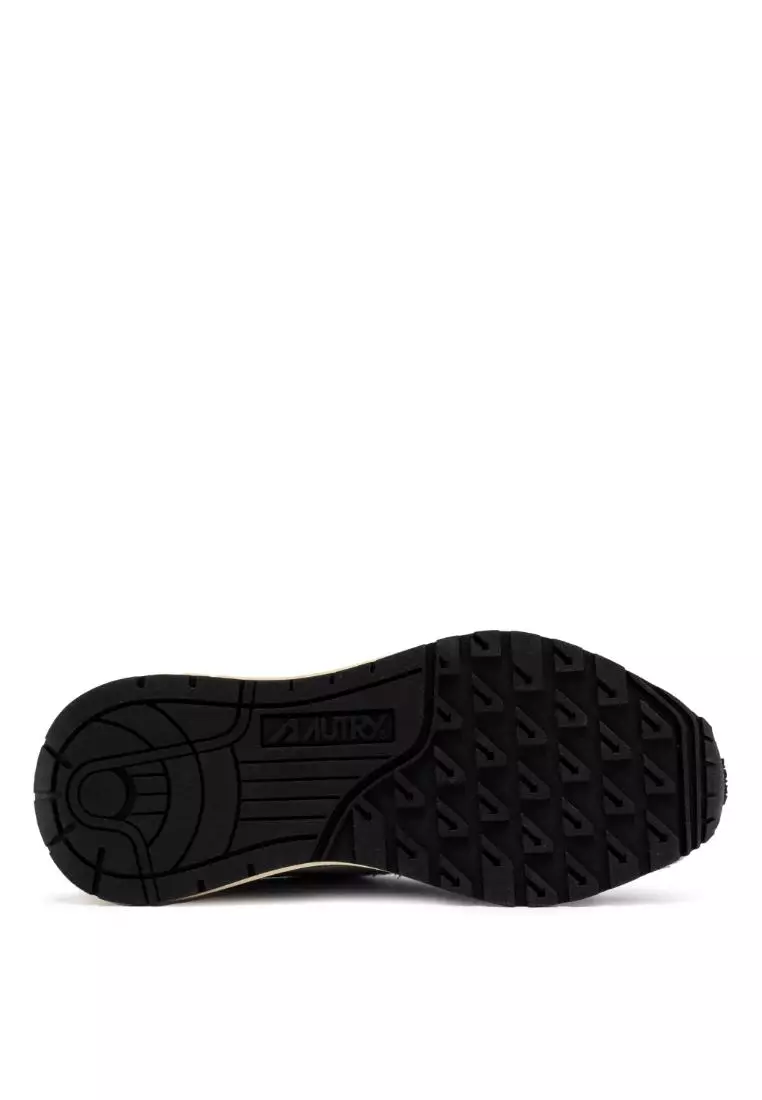 Buy Autry AUTRY - REELWIND LOW SNEAKERS IN CELESTIAL BLUE NYLON AND ...