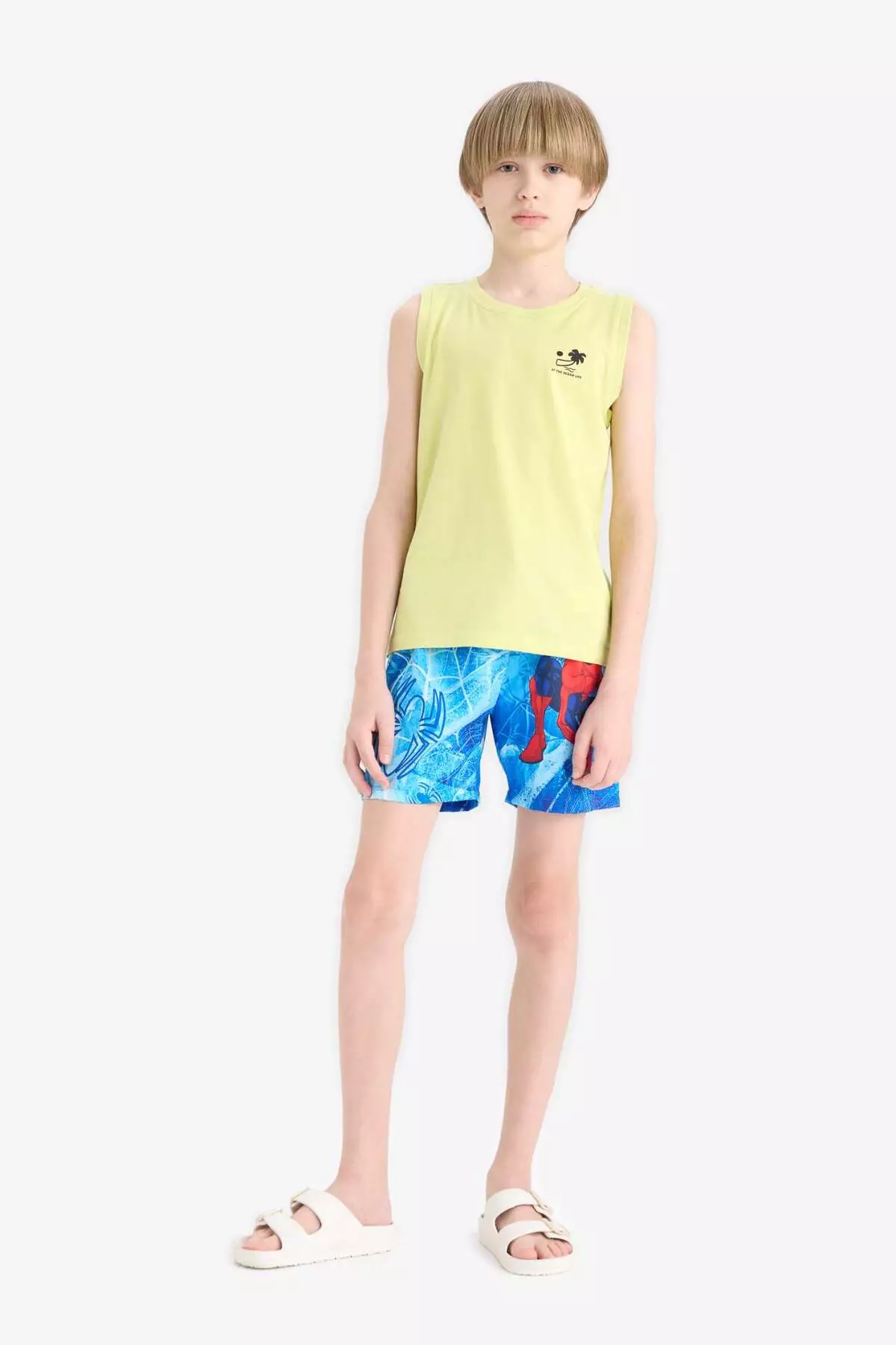 Jual DeFacto Athlete (25 Hs) Original 2025 | ZALORA Indonesia