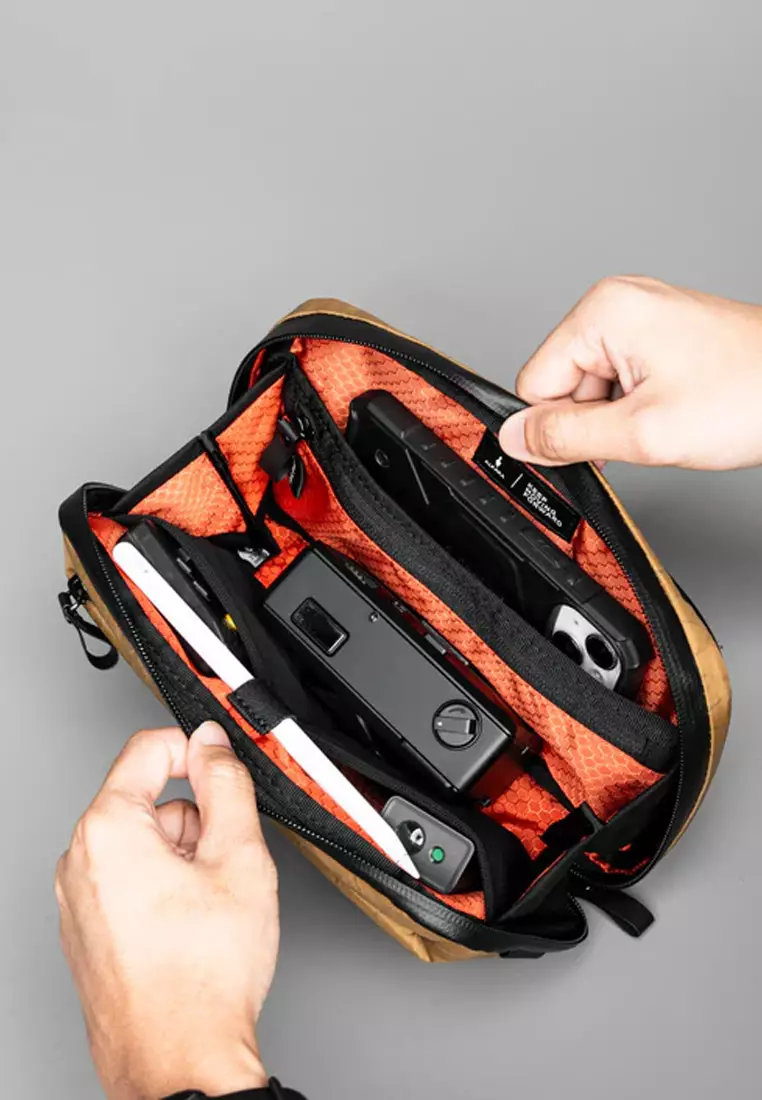 Jual Alpaka Alpaka Elements Tech Case Mini - Coyote Brown Original 2025 | ZALORA Indonesia