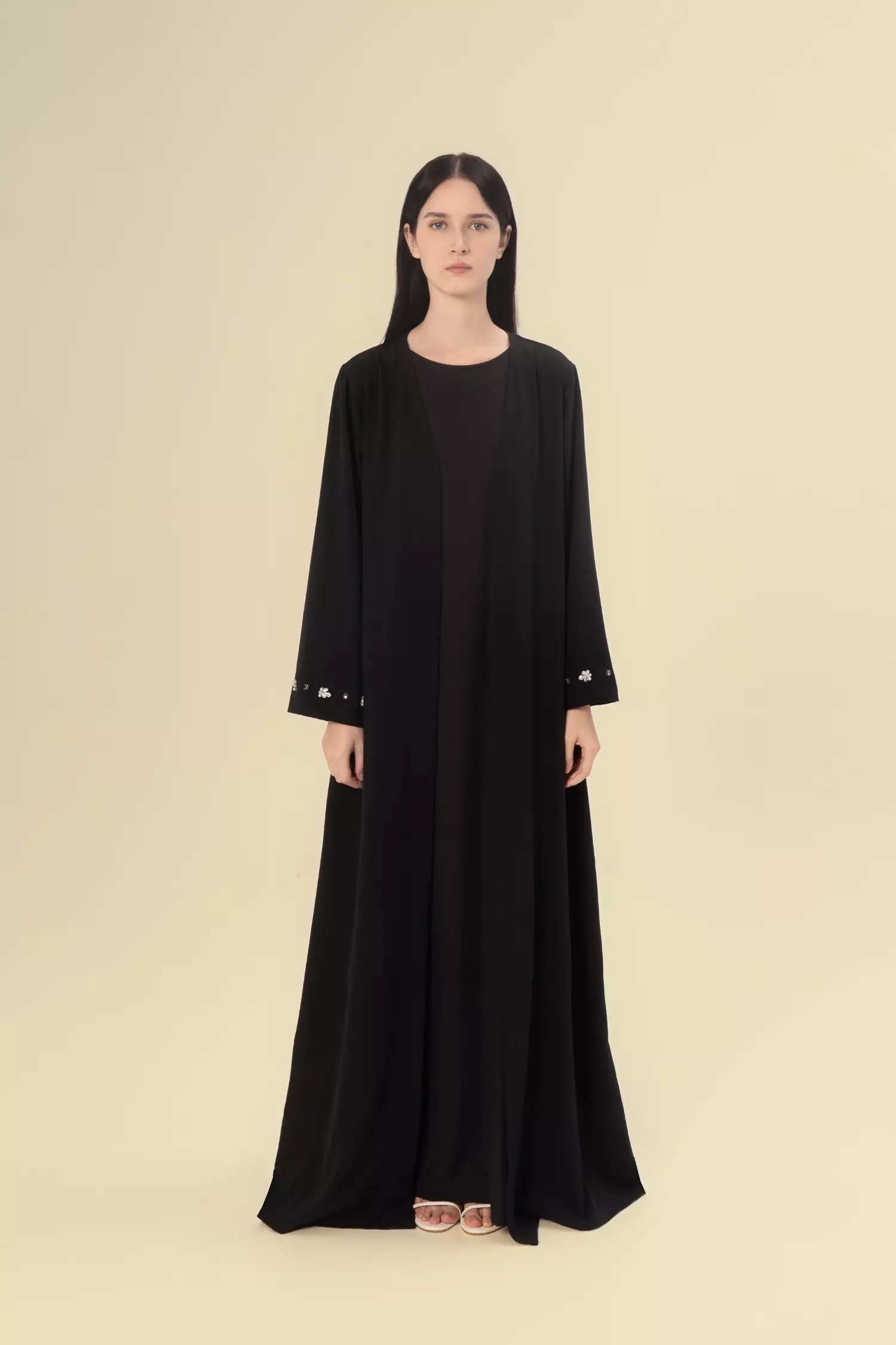 Jual Demure & Co DEMURE&CO - DESSENTIALS HEELA OPEN ABAYA SET ...