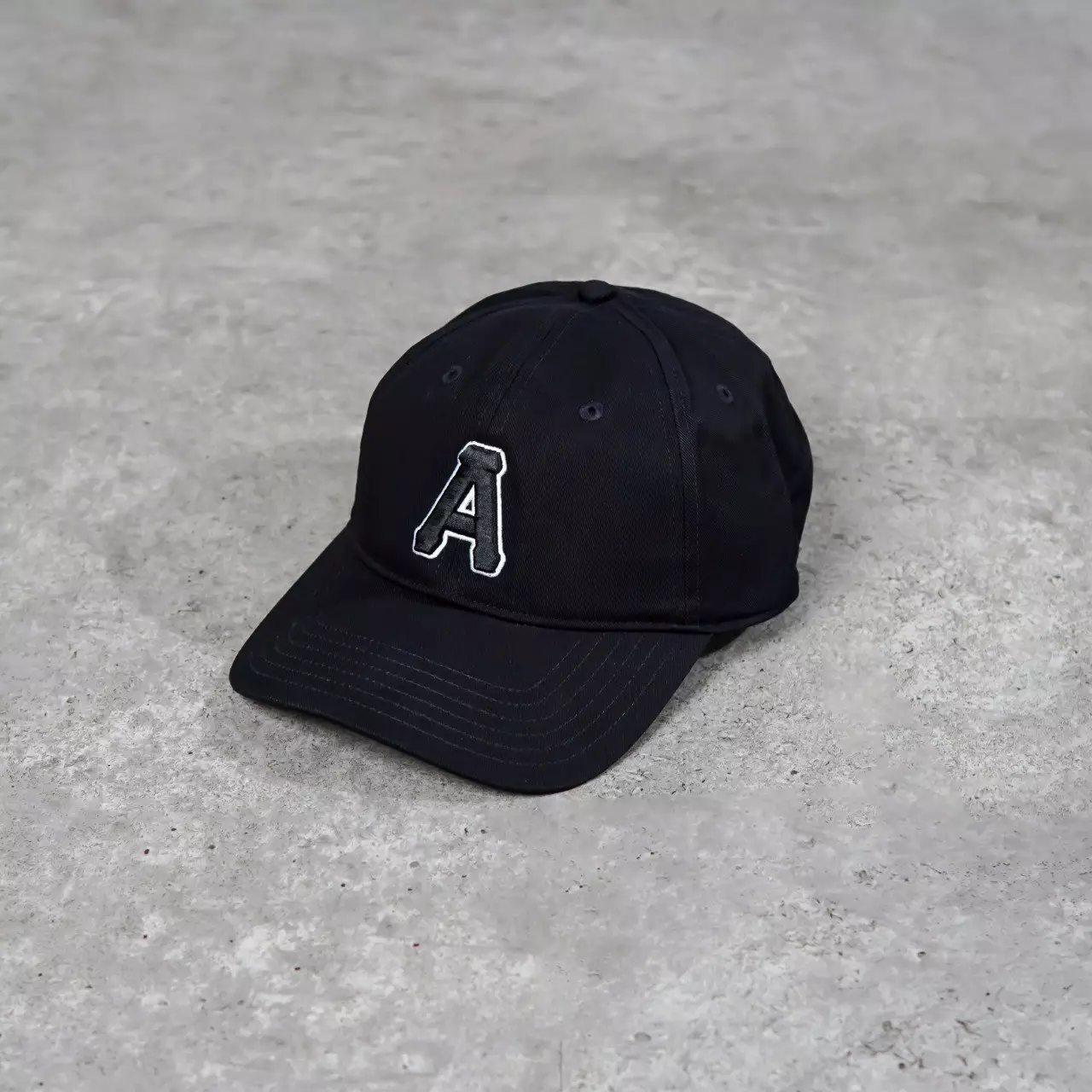 Jual AAPE BY BATHING APE Topi AAPE A EMBROIDERY LOGO HEAD WHITE BACK ...