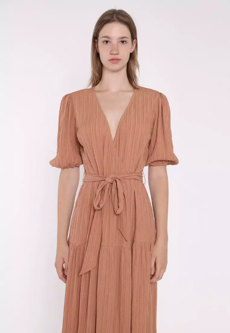 Buy Glamorous Rust Crinkle Tiered Wrap Maxi-Dress 2025 Online | ZALORA